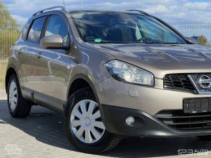 Nissan Qashqai 2012 in Taurage, with an engine capacity of 1.60 L and mileage of 285 thousand km for 5200 €, photo 6 on AUTOMOTO.COM.LV