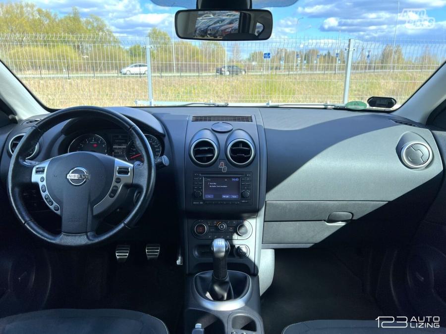 Nissan Qashqai 2012 in Taurage, with an engine capacity of 1.60 L and mileage of 285 thousand km for 5200 €, photo 13 on AUTOMOTO.COM.LV
