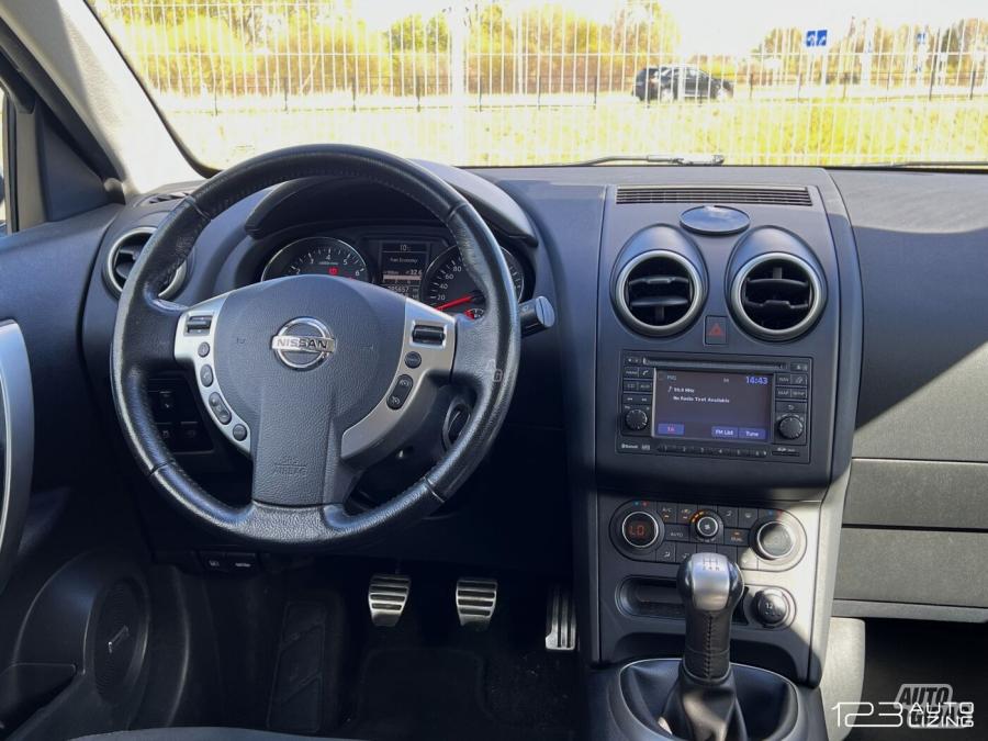 Nissan Qashqai 2012 in Taurage, with an engine capacity of 1.60 L and mileage of 285 thousand km for 5200 €, photo 14 on AUTOMOTO.COM.LV