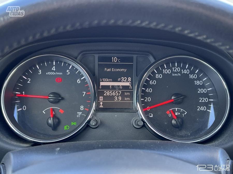 Nissan Qashqai 2012 in Taurage, with an engine capacity of 1.60 L and mileage of 285 thousand km for 5200 €, photo 16 on AUTOMOTO.COM.LV