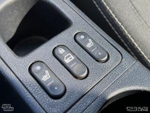 Nissan Qashqai 2012 in Taurage, with an engine capacity of 1.60 L and mileage of 285 thousand km for 5200 €, photo 21 on AUTOMOTO.COM.LV