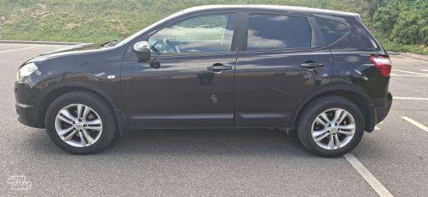 Nissan Qashqai 2012 in Vilnius, with an engine capacity of 2.00 L and mileage of 220 thousand km for 4850 €, photo 5 on AUTOMOTO.COM.LV