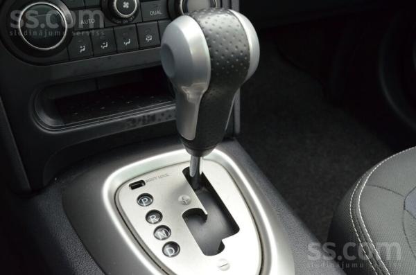 Nissan Qashqai 2012 Ventspils, ar dzinēja tilpumu 2.00 L un nobraukumu 120 tūkst. km par 7400 €, foto 6 vietnē AUTOMOTO.COM.LV