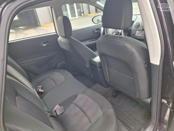 Nissan Qashqai 2012 in Vilkaviskis, with an engine capacity of 1.60 L and mileage of 192 thousand km for 5300 €, photo 10 on AUTOMOTO.COM.LV