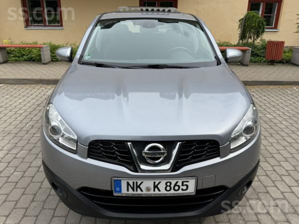 Nissan Qashqai 2012 in Riga, with an engine capacity of 2.00 L and mileage of 238 thousand km for 6250 €, photo 2 on AUTOMOTO.COM.LV