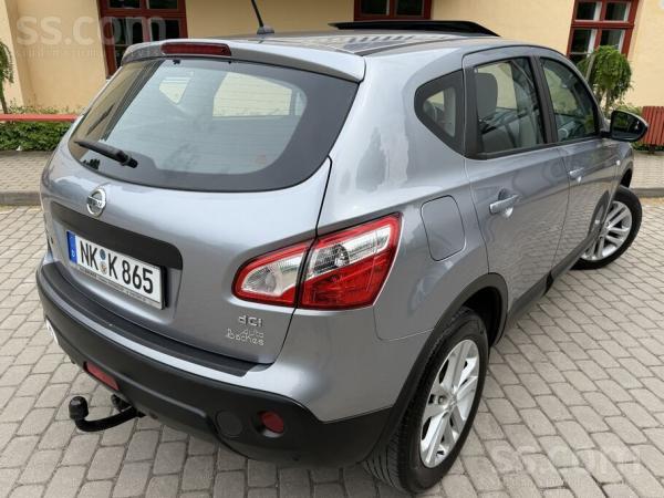 Nissan Qashqai 2012 in Riga, with an engine capacity of 2.00 L and mileage of 238 thousand km for 6250 €, photo 6 on AUTOMOTO.COM.LV