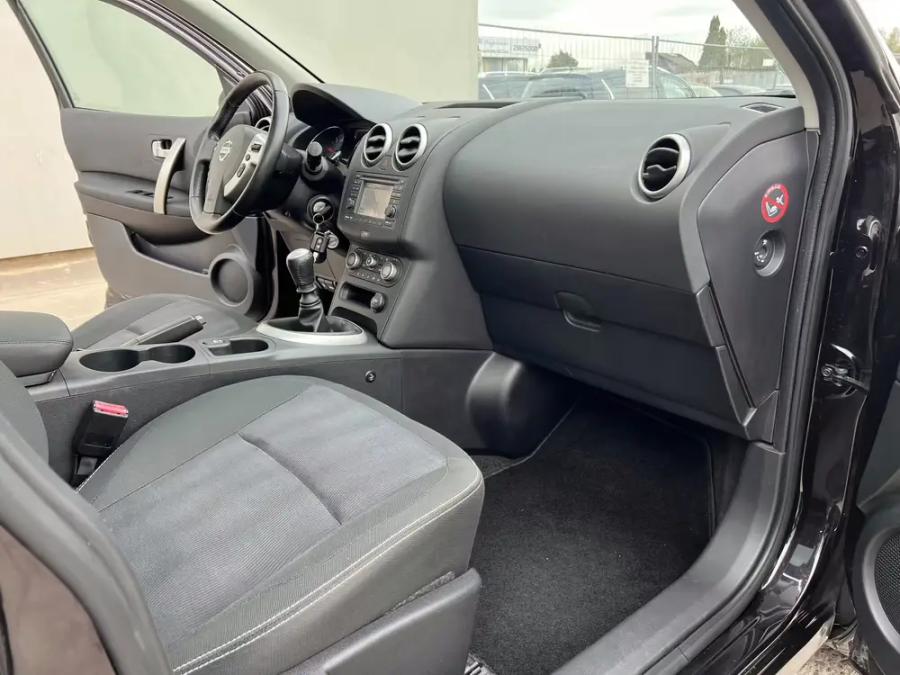 Nissan Qashqai 2012 Jēkabpils, ar dzinēja tilpumu 1.60 L un nobraukumu 216 tūkst. km par 6900 €, foto 16 vietnē AUTOMOTO.COM.LV