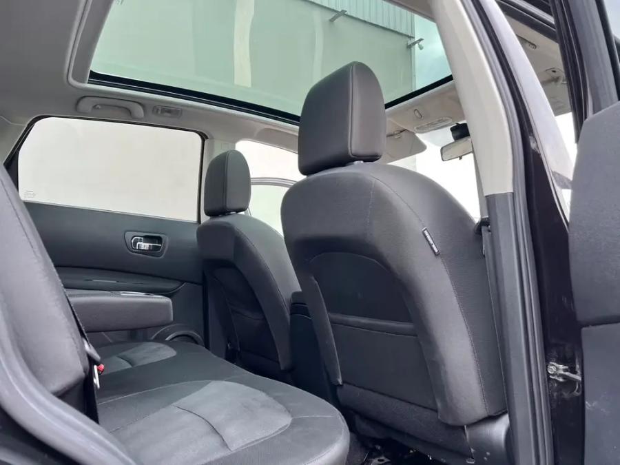 Nissan Qashqai 2012 Jēkabpils, ar dzinēja tilpumu 1.60 L un nobraukumu 216 tūkst. km par 6900 €, foto 19 vietnē AUTOMOTO.COM.LV