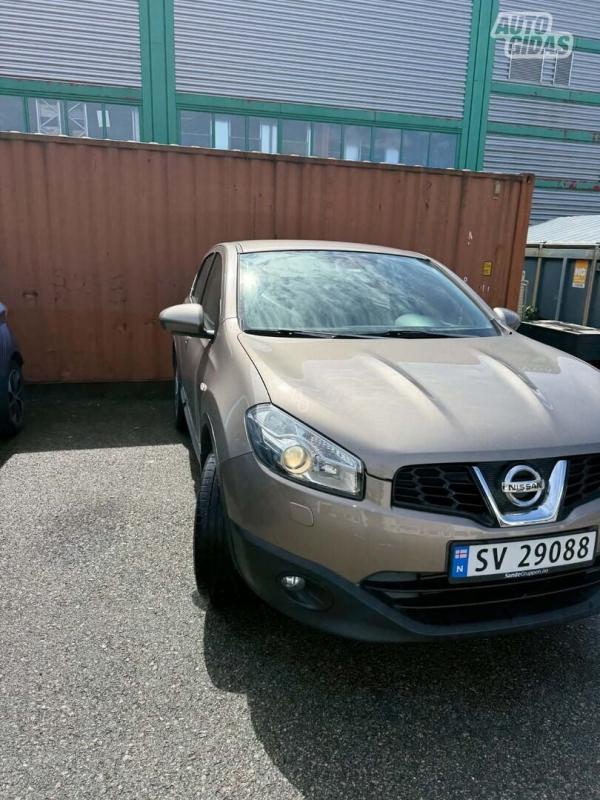 Nissan Qashqai 2012 in Siauliai, with an engine capacity of 1.50 L and mileage of 101 thousand km for 3000 €, photo 4 on AUTOMOTO.COM.LV