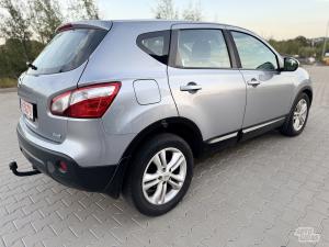 Nissan Qashqai 2012 in Kaunas, with an engine capacity of 1.60 L and mileage of 290 thousand km for 3950 €, photo 7 on AUTOMOTO.COM.LV