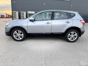 Nissan Qashqai 2012 in Kaunas, with an engine capacity of 1.60 L and mileage of 290 thousand km for 3950 €, photo 9 on AUTOMOTO.COM.LV