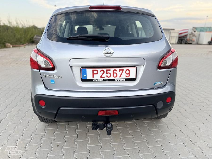 Nissan Qashqai 2012 in Kaunas, with an engine capacity of 1.60 L and mileage of 290 thousand km for 3950 €, photo 11 on AUTOMOTO.COM.LV