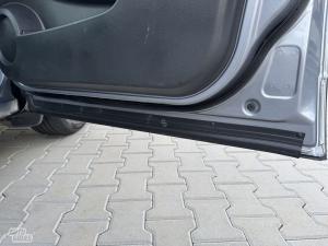 Nissan Qashqai 2012 in Kaunas, with an engine capacity of 1.60 L and mileage of 290 thousand km for 3950 €, photo 15 on AUTOMOTO.COM.LV