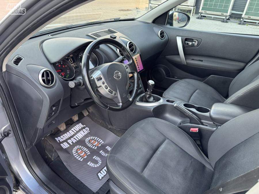 Nissan Qashqai 2012 in Kaunas, with an engine capacity of 1.60 L and mileage of 290 thousand km for 3950 €, photo 18 on AUTOMOTO.COM.LV