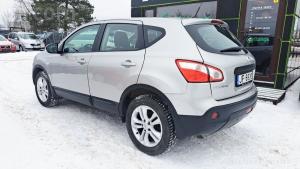Nissan Qashqai 2013 in Riga, with an engine capacity of 2.00 L and mileage of 123 thousand km for 5900 €, photo 3 on AUTOMOTO.COM.LV