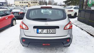 Nissan Qashqai 2013 in Riga, with an engine capacity of 2.00 L and mileage of 123 thousand km for 5900 €, photo 5 on AUTOMOTO.COM.LV