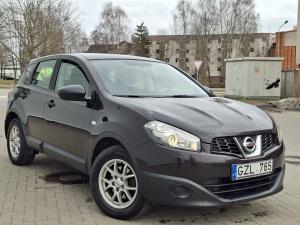 Nissan Qashqai 2013 in Silute, with an engine capacity of 1.60 L and mileage of 170 thousand km for 4800 €, photo 3 on AUTOMOTO.COM.LV