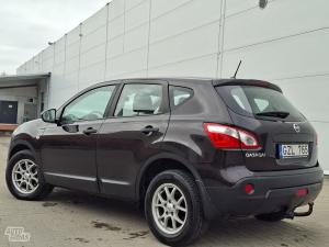Nissan Qashqai 2013 in Silute, with an engine capacity of 1.60 L and mileage of 170 thousand km for 4800 €, photo 4 on AUTOMOTO.COM.LV