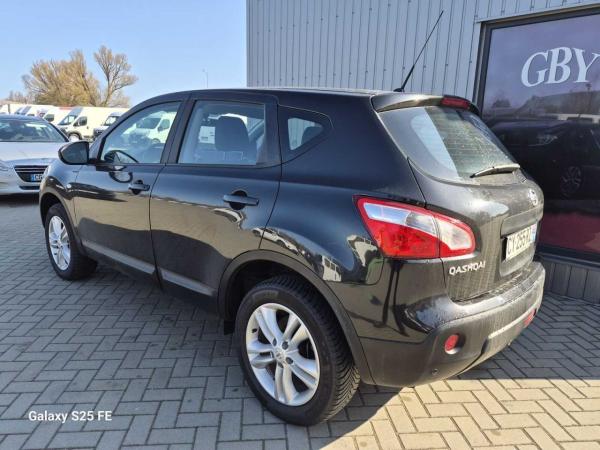 Nissan Qashqai 2013 Tauragė, ar dzinēja tilpumu 1.50 L un nobraukumu 267 tūkst. km par 5300 €, foto 4 vietnē AUTOMOTO.COM.LV
