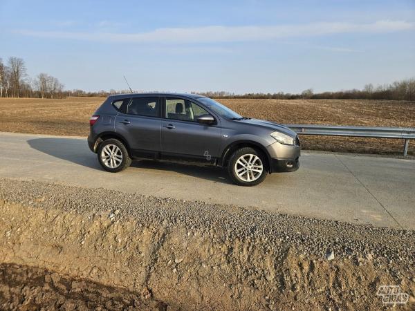 Nissan Qashqai 2013 in Joniskis, with an engine capacity of 1.60 L and mileage of 352 thousand km for 4600 €, photo 4 on AUTOMOTO.COM.LV