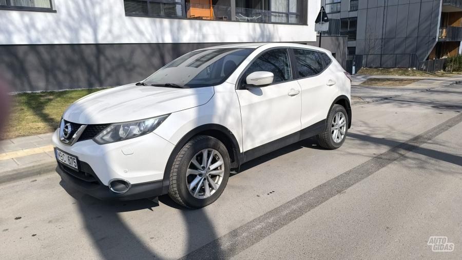 Nissan Qashqai 2014 in Vilnius, with an engine capacity of 1.20 L and mileage of 146 thousand km for 4800 €, photo 1 on AUTOMOTO.COM.LV