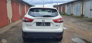 Nissan Qashqai 2014 in Marijampole, with an engine capacity of 1.50 L and mileage of 211 thousand km for 5900 €, photo 5 on AUTOMOTO.COM.LV