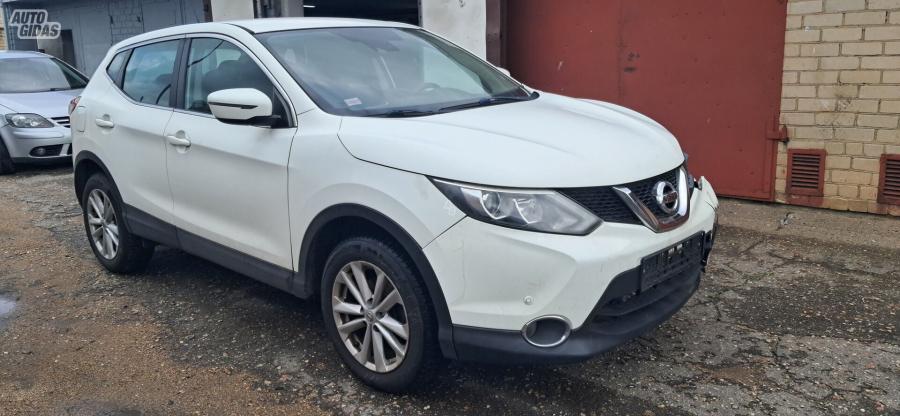Nissan Qashqai 2014 in Marijampole, with an engine capacity of 1.50 L and mileage of 211 thousand km for 5900 €, photo 9 on AUTOMOTO.COM.LV