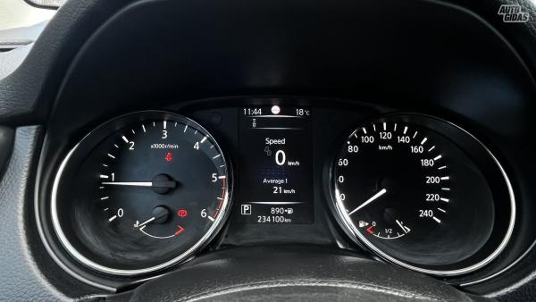Nissan Qashqai 2014 in Siauliai, with an engine capacity of 1.60 L and mileage of 234 thousand km for 8300 €, photo 2 on AUTOMOTO.COM.LV