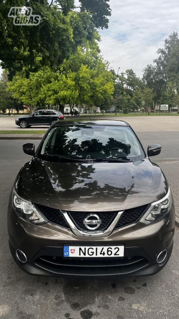 Nissan Qashqai 2014 in Siauliai, with an engine capacity of 1.60 L and mileage of 234 thousand km for 8300 €, photo 7 on AUTOMOTO.COM.LV