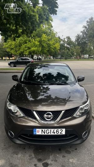 Nissan Qashqai 2014 in Siauliai, with an engine capacity of 1.60 L and mileage of 234 thousand km for 8300 €, photo 8 on AUTOMOTO.COM.LV
