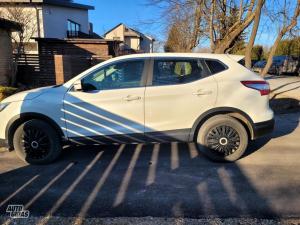 Nissan Qashqai 2014 Šauļi, ar dzinēja tilpumu 1.20 L un nobraukumu 167 tūkst. km par 7100 €, foto 6 vietnē AUTOMOTO.COM.LV