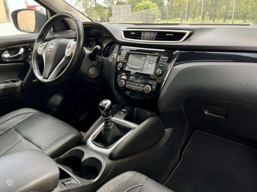 Nissan Qashqai 2014 Tauragė, ar dzinēja tilpumu 1.50 L un nobraukumu 198 tūkst. km par 8450 €, foto 6 vietnē AUTOMOTO.COM.LV