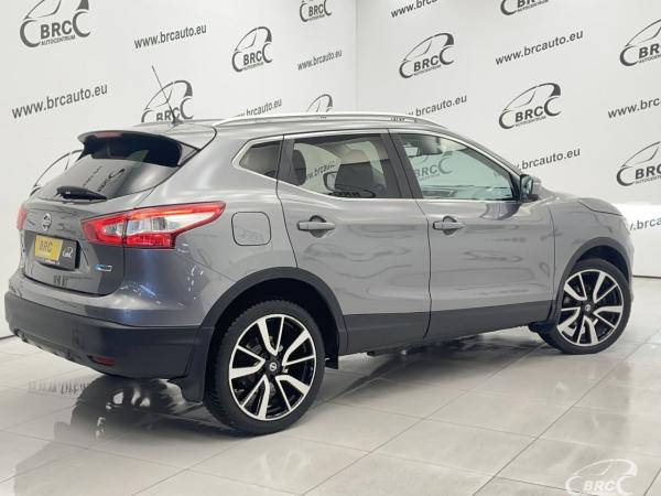 Nissan Qashqai 2014 in Vilnius, with an engine capacity of 1.60 L and mileage of 156 thousand km for 7900 €, photo 2 on AUTOMOTO.COM.LV