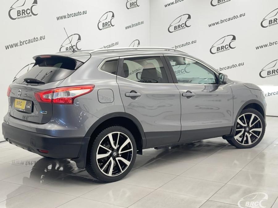 Nissan Qashqai 2014 in Vilnius, with an engine capacity of 1.60 L and mileage of 156 thousand km for 7900 €, photo 3 on AUTOMOTO.COM.LV