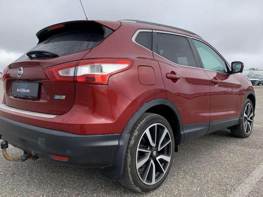 Nissan Qashqai 2014 in Vilnius, with an engine capacity of 1.60 L and mileage of 326 thousand km for 7700 €, photo 6 on AUTOMOTO.COM.LV