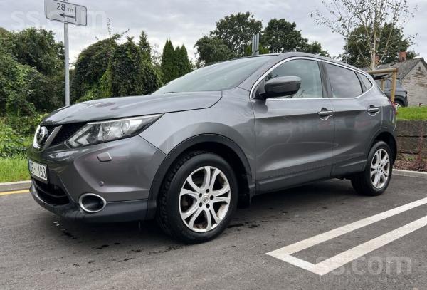 Nissan Qashqai 2015 in Riga, with an engine capacity of 1.20 L and mileage of 149 thousand km for 6500 €, photo 2 on AUTOMOTO.COM.LV