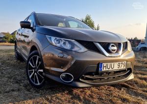 Nissan Qashqai 2015 Viļņa, ar dzinēja tilpumu 1.60 L un nobraukumu 271 tūkst. km par 8100 €, foto  vietnē AUTOMOTO.COM.LV