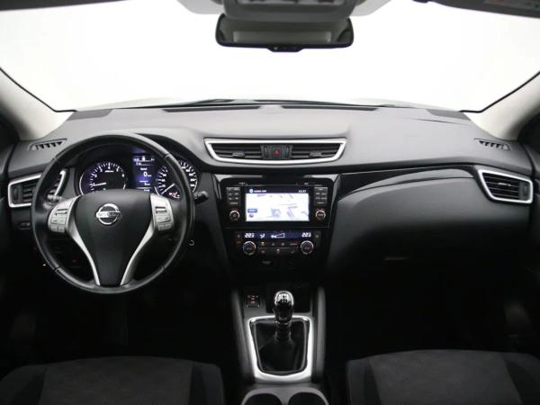 Nissan Qashqai 2015 Viļņa, ar dzinēja tilpumu 1.20 L un nobraukumu 119 tūkst. km par 9299 €, foto 2 vietnē AUTOMOTO.COM.LV