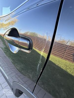Nissan Qashqai 2015 in Vilnius, with an engine capacity of 1.60 L and mileage of 305 thousand km for 5400 €, photo 12 on AUTOMOTO.COM.LV