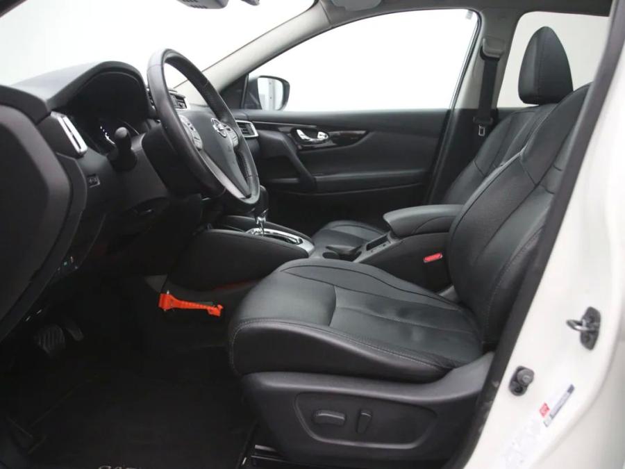Nissan Qashqai 2015 in Vilnius, with an engine capacity of 1.20 L and mileage of 188 thousand km for 10799 €, photo 5 on AUTOMOTO.COM.LV