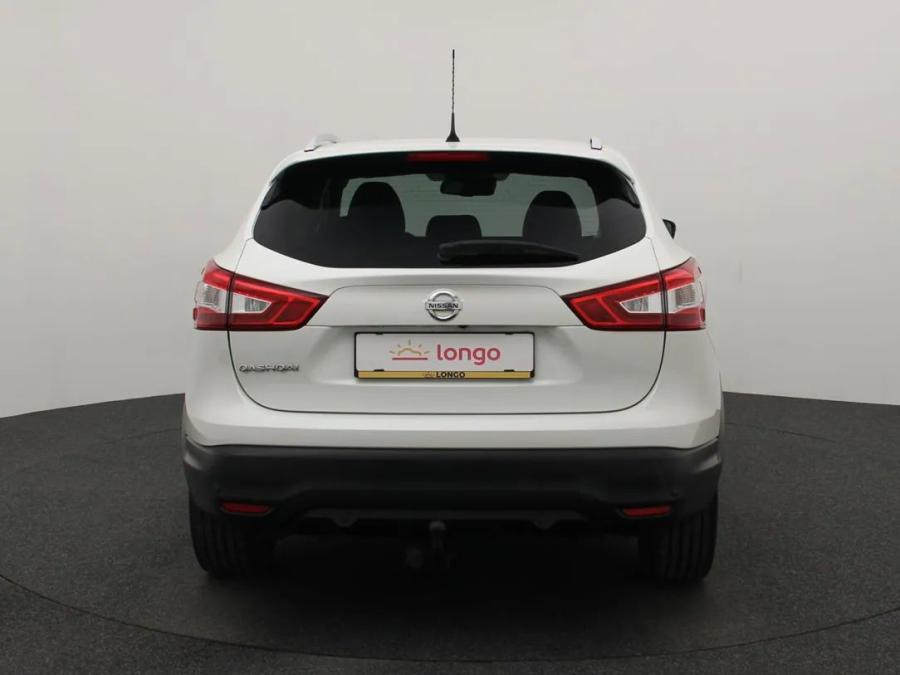 Nissan Qashqai 2015 in Vilnius, with an engine capacity of 1.20 L and mileage of 188 thousand km for 10799 €, photo 6 on AUTOMOTO.COM.LV