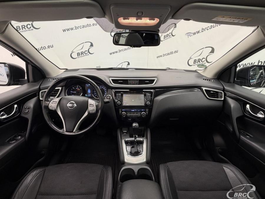 Nissan Qashqai 2015 in Vilnius, with an engine capacity of 1.60 L and mileage of 229 thousand km for 9500 €, photo 4 on AUTOMOTO.COM.LV