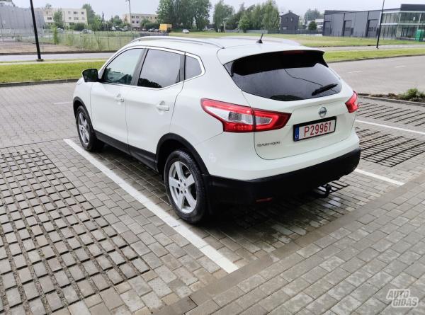 Nissan Qashqai 2015 in Vilnius, with an engine capacity of 1.20 L and mileage of 234 thousand km for 7390 €, photo 2 on AUTOMOTO.COM.LV