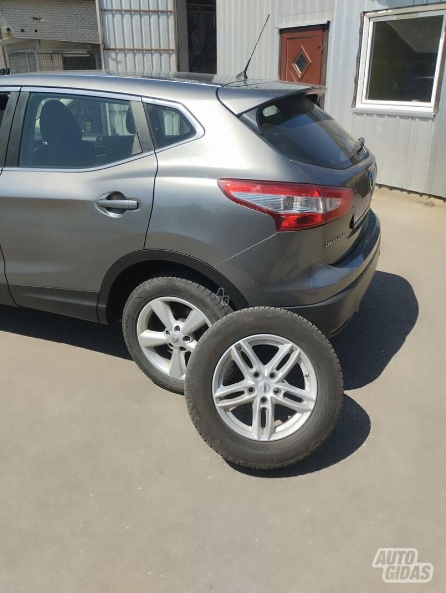 Nissan Qashqai 2015 Šilutė, ar dzinēja tilpumu 1.20 L un nobraukumu 105 tūkst. km par 8800 €, foto 13 vietnē AUTOMOTO.COM.LV
