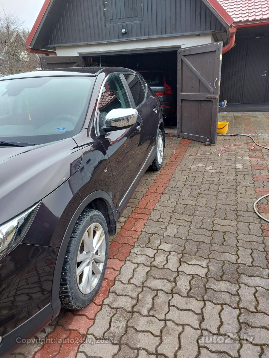 Nissan Qashqai 2015 Tallina, ar dzinēja tilpumu 1.20 L un nobraukumu 140 tūkst. km par 7500 €, foto 1 vietnē AUTOMOTO.COM.LV