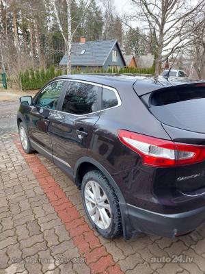 Nissan Qashqai 2015 Tallina, ar dzinēja tilpumu 1.20 L un nobraukumu 140 tūkst. km par 7500 €, foto 12 vietnē AUTOMOTO.COM.LV