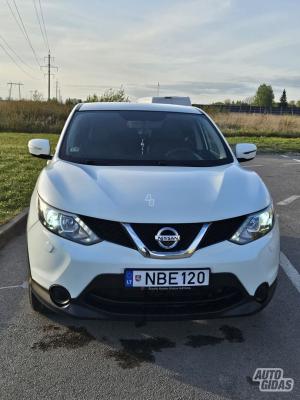 Nissan Qashqai 2015 Šauļi, ar dzinēja tilpumu 1.20 L un nobraukumu 260 tūkst. km par 6100 €, foto 4 vietnē AUTOMOTO.COM.LV