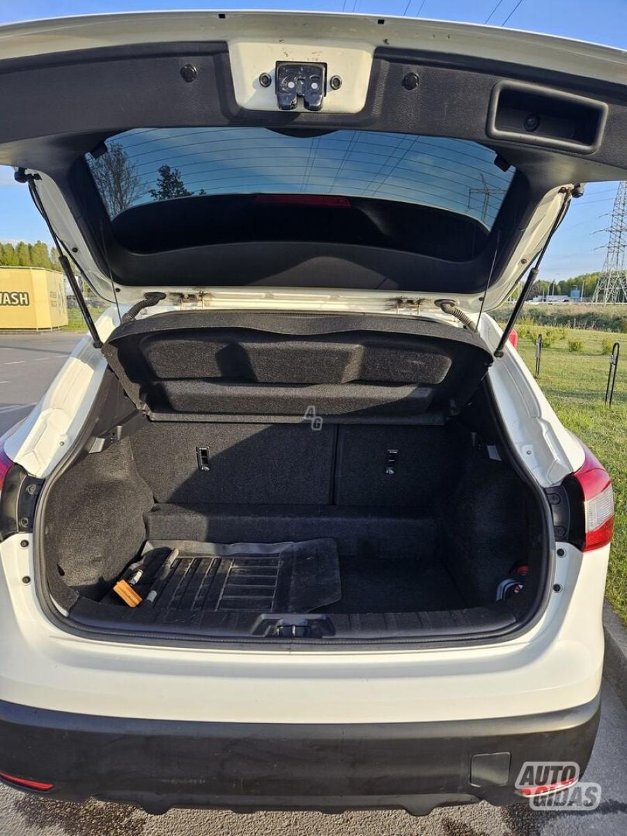Nissan Qashqai 2015 Šauļi, ar dzinēja tilpumu 1.20 L un nobraukumu 260 tūkst. km par 6100 €, foto 14 vietnē AUTOMOTO.COM.LV