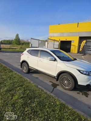 Nissan Qashqai 2015 Šauļi, ar dzinēja tilpumu 1.20 L un nobraukumu 260 tūkst. km par 6100 €, foto 16 vietnē AUTOMOTO.COM.LV