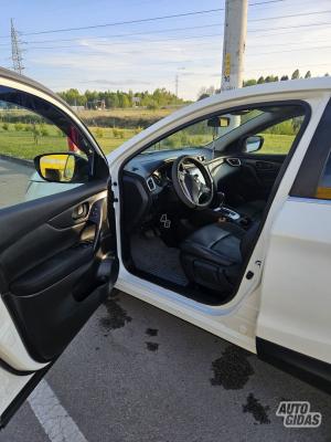 Nissan Qashqai 2015 Šauļi, ar dzinēja tilpumu 1.20 L un nobraukumu 260 tūkst. km par 6100 €, foto 19 vietnē AUTOMOTO.COM.LV